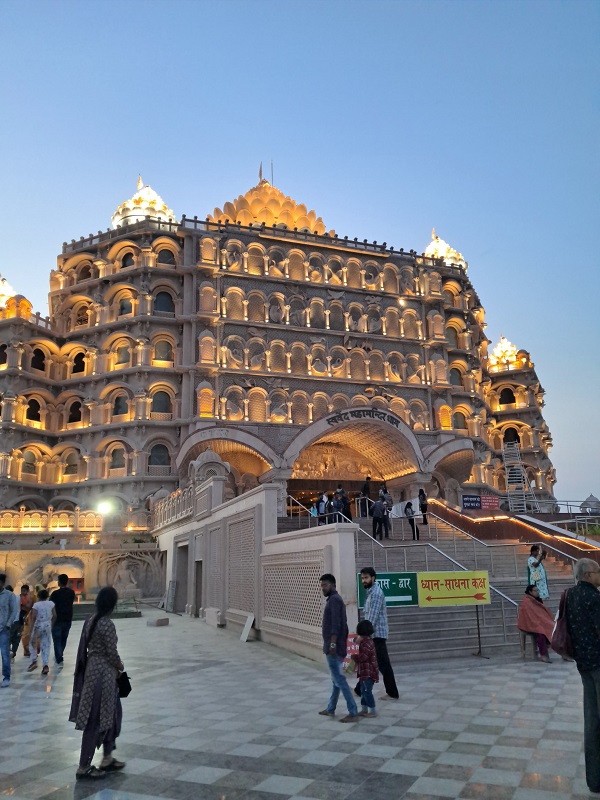 A First-Timer's Guide to Swarved Mahamandir, Varanasi - Travel Xamp
